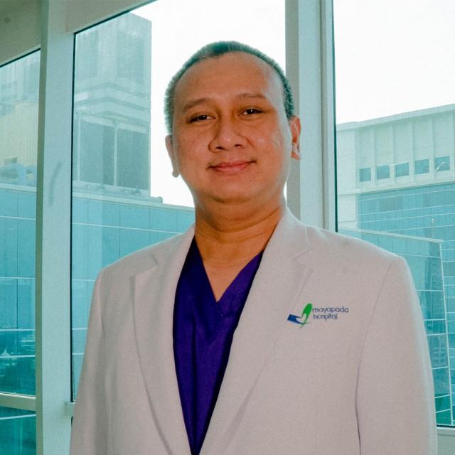 dr. Dimas Raditya, Sp.OT(K)-Foot Ankle