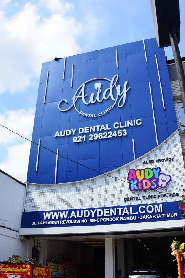 Audy Dental Pondok Bambu